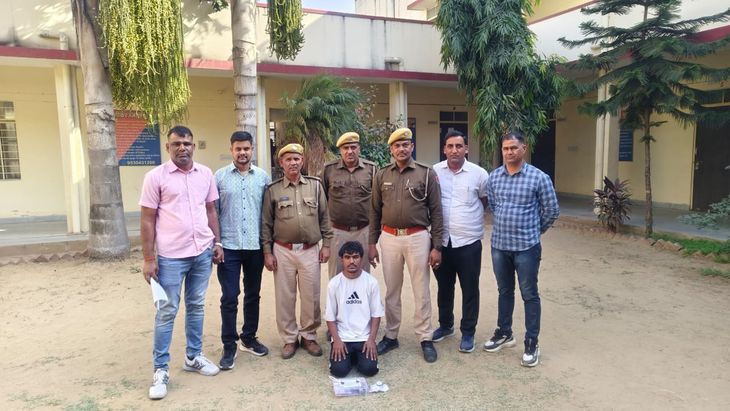 The rogue was planning to attack Baba Gang's Radheshyam, he was caught