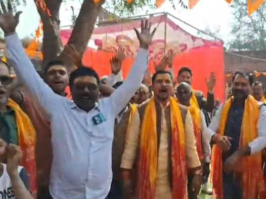 Aarti in Shiv temple in Muslim colony after 20 years | 20 साल बाद ...