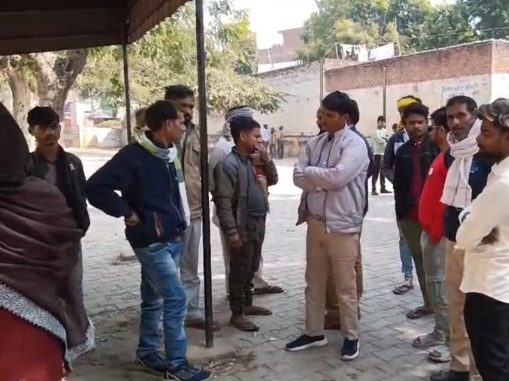 Suspicious death of Raj Mistri in Mainpuri | मैनपुरी में राज मिस्त्री ...