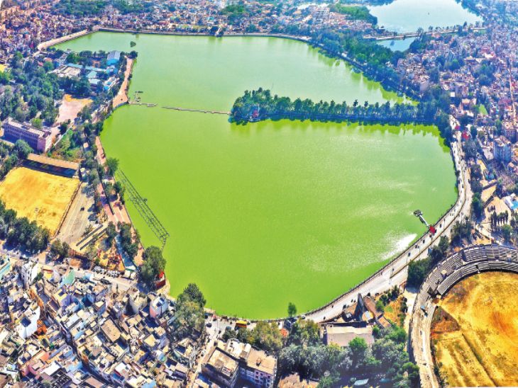 The water of the 600 year old, largest Budha Talab has become poisonous ...