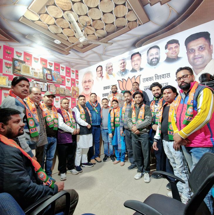 Appointed 9 booth heads and 3 Shakti Kendra incharges of ward number-2 ...