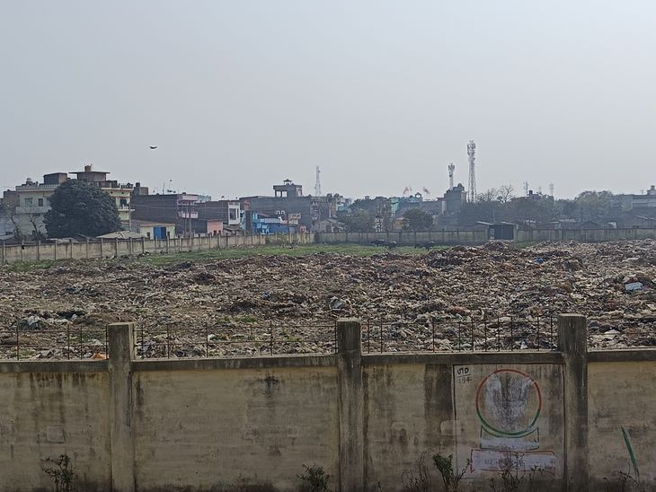 The boundary of the park constructed at a cost of Rs 32 lakh is useless ...
