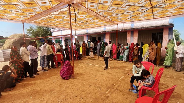 In Navagarh and Bemetara blocks, 71.10 percent voting took place. Men ...
