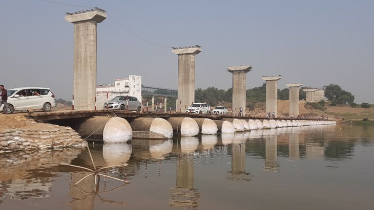 Work on the approach road of Usaid-Pinahat Ghat bridge will start again ...