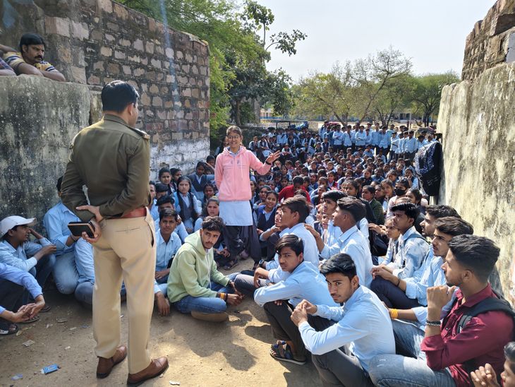 Angry students staged a protest after the acting principal was APOed ...