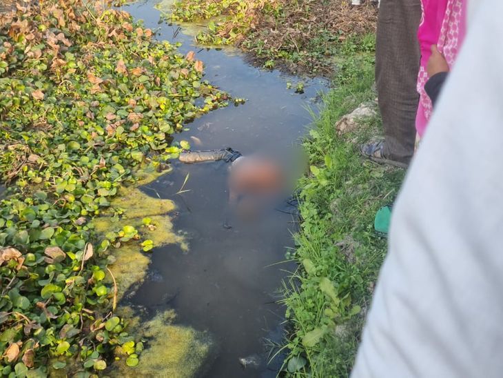 The body of an innocent child was found in Mamuni | ममुनी में मासूम का ...