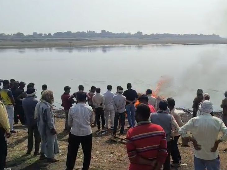 Three accused arrested in Ghatampur murder case Ravi Yadav last rites ...