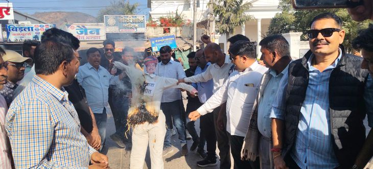 Workers angry over comments on former Prime Minister Indira Gandhi ...