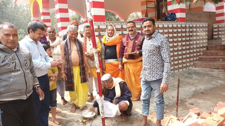 Installation of Babaji's statue and religious flag for Shri Vishnu Maha ...