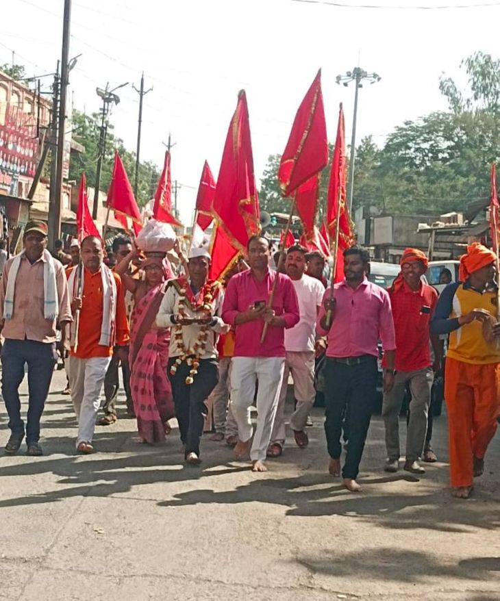 The pilgrims left for the darshan of Devmogra Mata | देवमोगरा माता के ...
