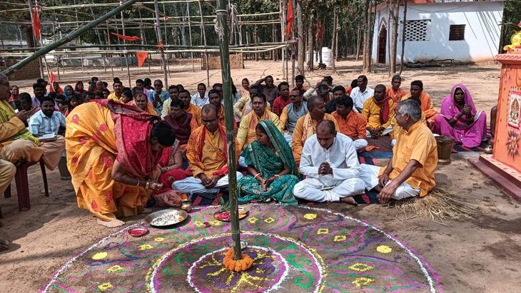 Bhoomi Pujan and installation of Dharma Dhwaj for 24 Kundiya Gayatri ...