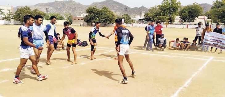 Shivganj winner in Kabaddi, Sarupganj winner in tug of war | कबड्डी में ...