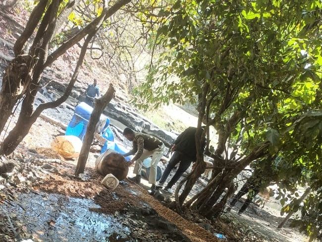 Multai-Maharashtra police raided three villages | मुलताई-महाराष्ट्र ...