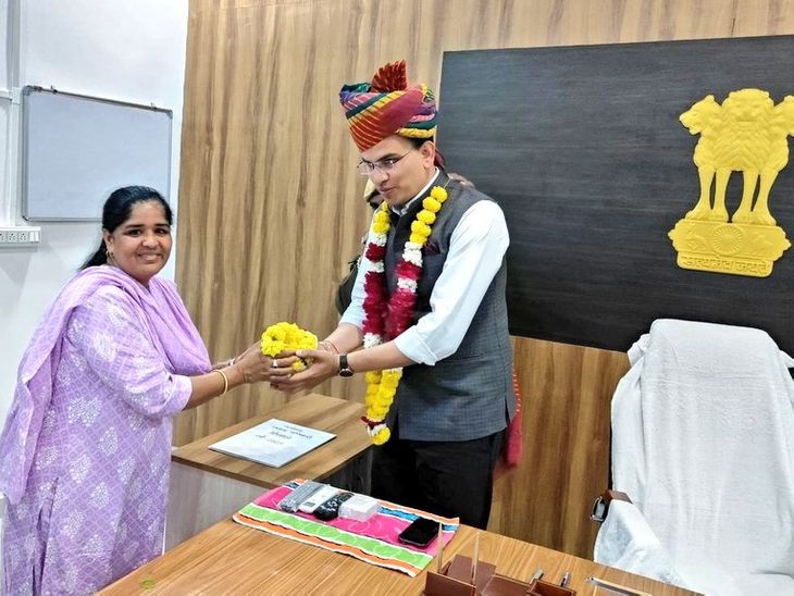 New SDM Mohit Kasaniyan took charge in Bhinmal | भीनमाल में नए एसडीएम ...
