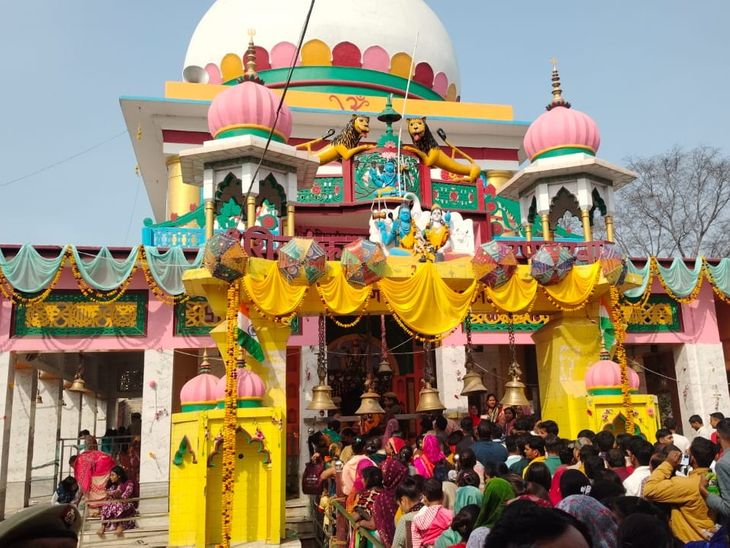 The unique secret of the miraculous Shivling in Hardoi's Sakaha temple