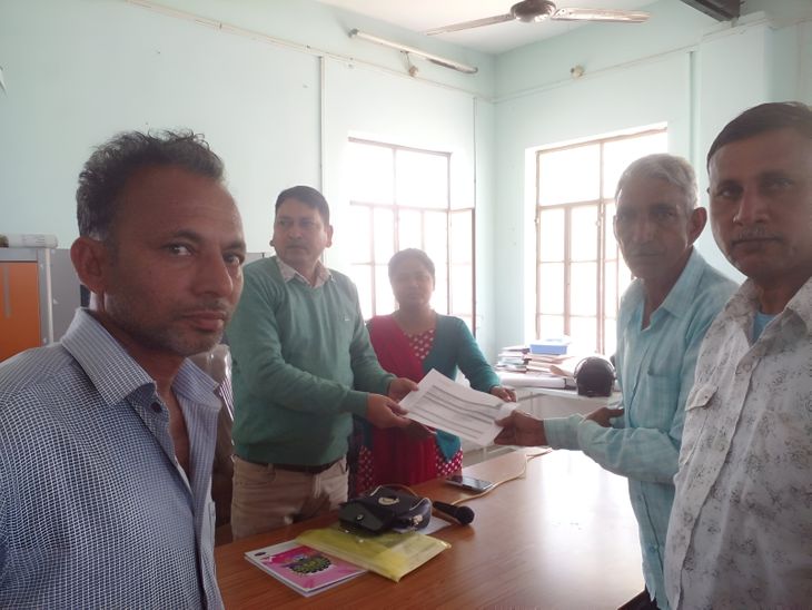 Farmer registry camp organized in Sirsala | सिरसला में लगा फार्मर ...
