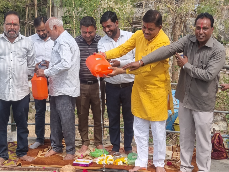 10 liters of Ganga water from Maha Kumbha was mixed in the filter plant ...