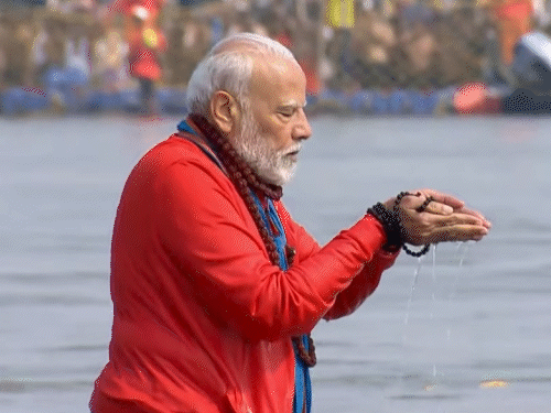 PM Narendra Modi Mahakumbh | Prayagraj Kumbh Mela Shahi Snan