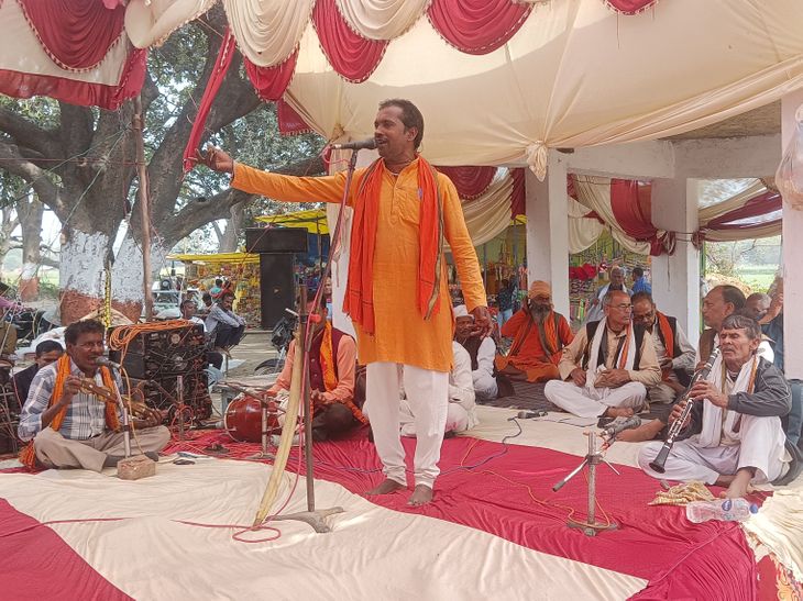 The heroic tale of Alha-Udal echoed in Bindki | बिंदकी में गूंजी आल्हा ...