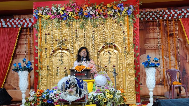 He who adopts devotion is saved from the effects of Kaliyug: Vivek ...