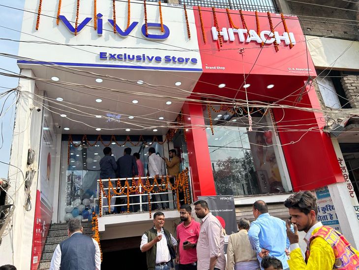 Exclusive Hitachi showroom inaugurated with great enthusiasm on ...