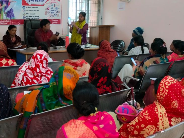 ASHA workers got training in health workshop in Itwa