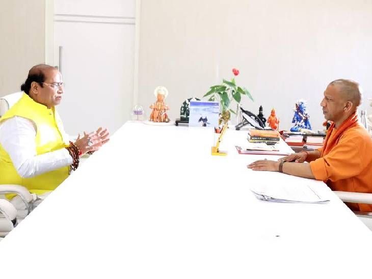 Kanpur MLA met CM to get Rafaka drain closed | रफाका नाला बंद कराने को ...