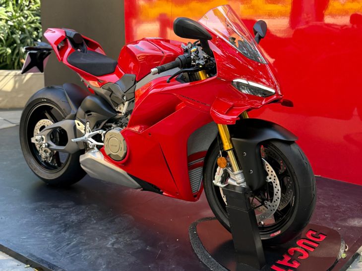 Ducati Panigale V4 launched, starting price ₹ 29.99 lakh