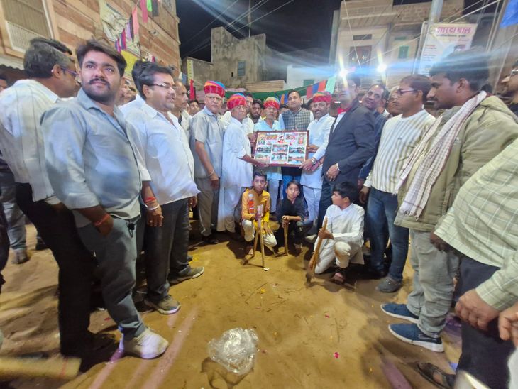 Holi festival celebrated in Marwar Mundwa | मारवाड़ मूंडवा में होली ...