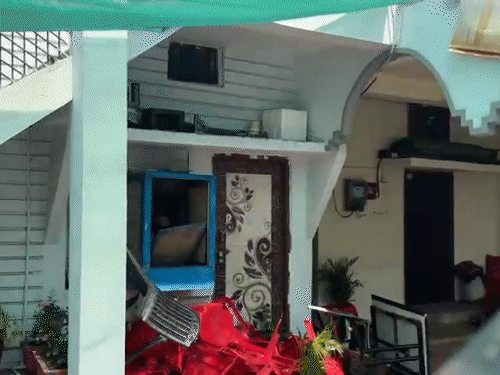 There was a ruckus in a house in Raipur on the charge of conversion