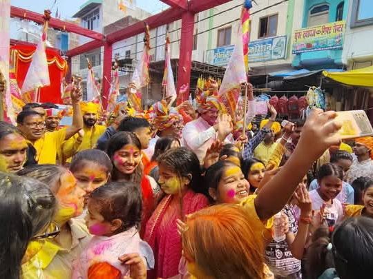 Nishan Yatra of Khatu Shyam on the India-Nepal border | भारत-नेपाल सीमा ...