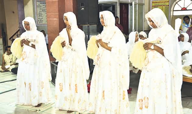 Big initiation of four newly initiated nuns of Barmer was completed ...