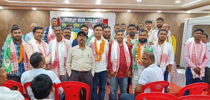 Bablu became Itkhori block president and Maqsood Alam became secretary