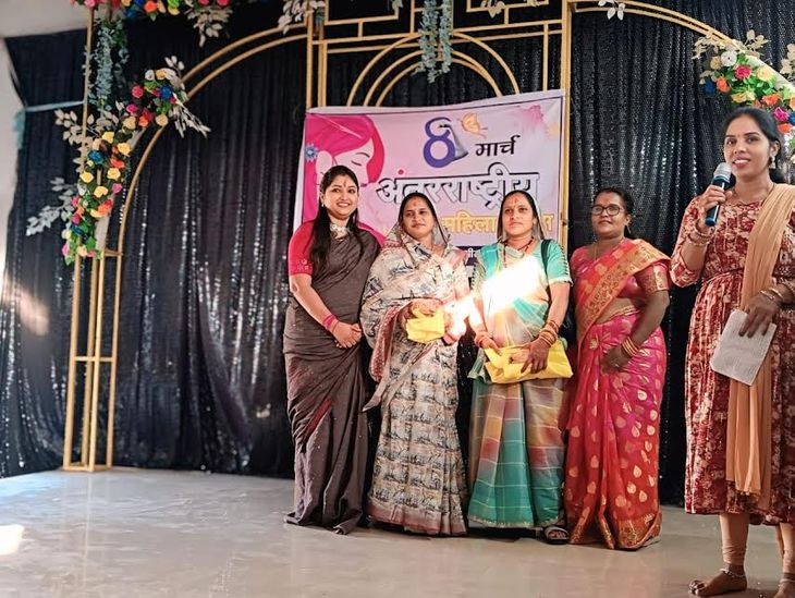Nari Pragati Manch organized the competition, Domeswari of Devkot came first | नारी प्रगति मंच ...