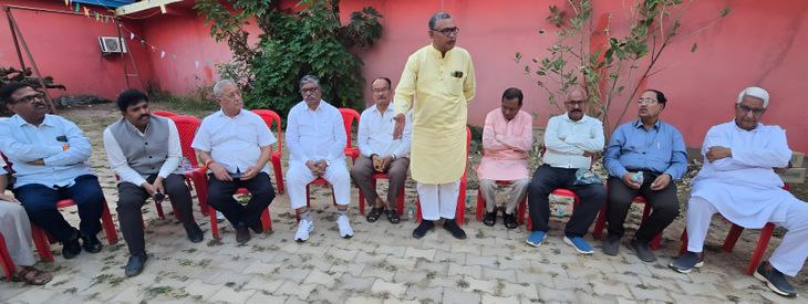 Dharamchandra became the divisional president of Sarva Hindu Samaj ...