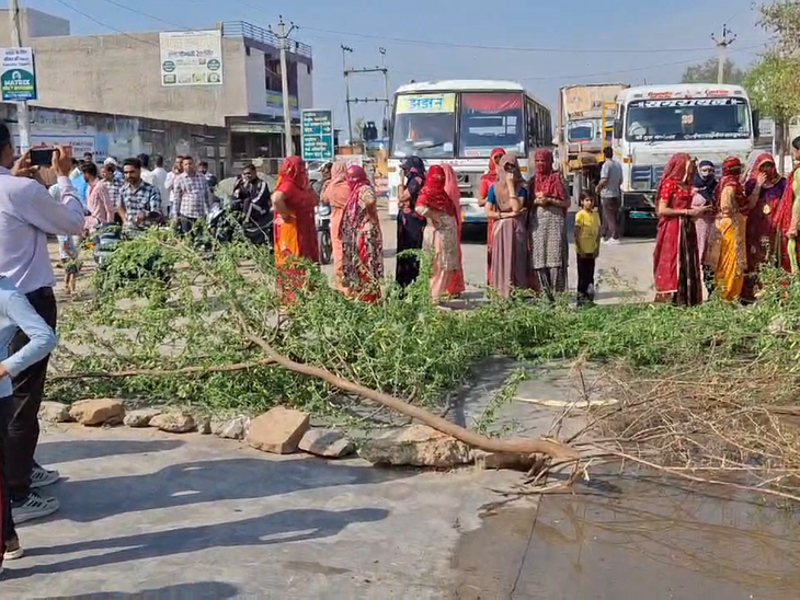 There was a jam for one kilometer, people expressed anger against the ...