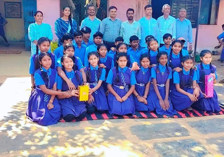 Gopalpur School bids farewell to Class VIII students