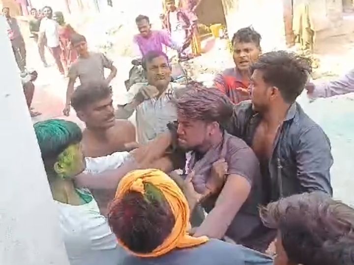 Violent clash between two groups over Holi in Unnao
