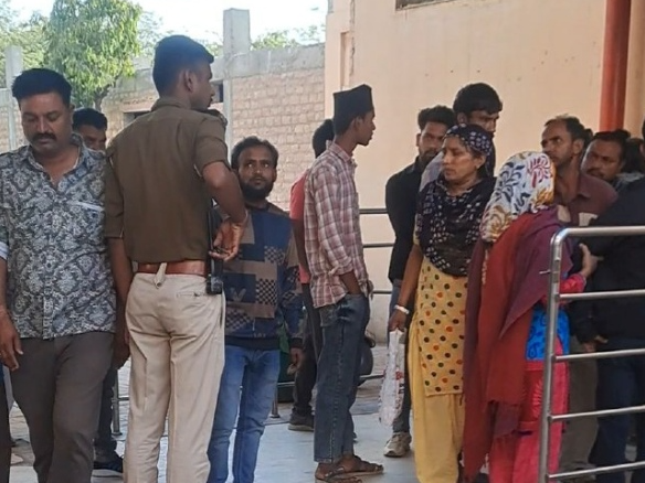 Newborn dies in Bangar Hospital of Pali Marwar, family members create ...