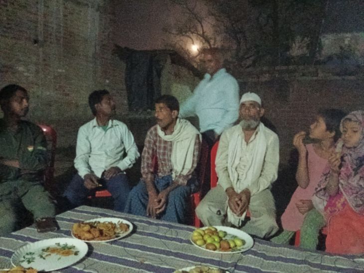 Holi gave the message of unity in Mallapur | मल्लापुर में होली ने दिया ...