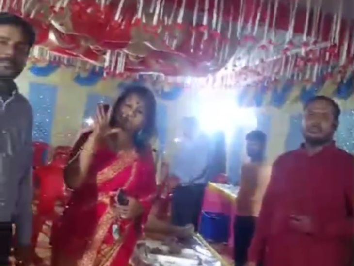 Love overflowed in Holi Milan function | होली मिलन समारोह में उमड़ा प्यार: फतेहपुर में लोगों ने ...