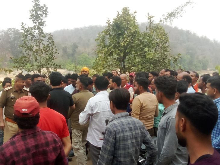 A young man who went on a picnic in Duddhi drowned in the river ...