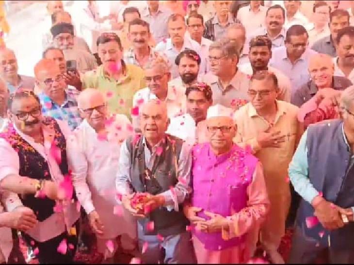 16th Holi Milan function of Pensioner Forum held in Govind Nagar | पेंशनर फोरम का 16वां होली ...