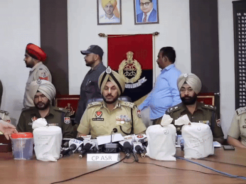 International Drugs Network Bust ; Cross Border Drugs Smuggling | Amritsar