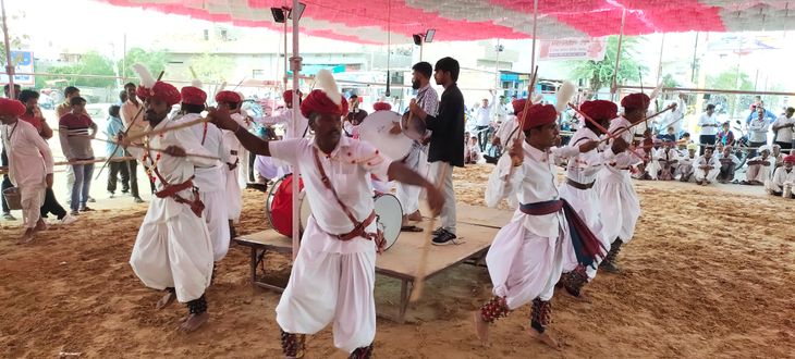 The Geries of the Ganchi community danced with ghungroos tied on their ...