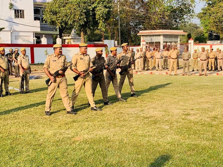 Unnao police conducted riot control rehearsal | उन्नाव पुलिस ने किया ...