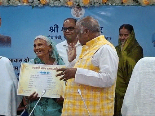 Under PM Awas Yojana, 75,000 beneficiaries get assistance of Rs 300 ...