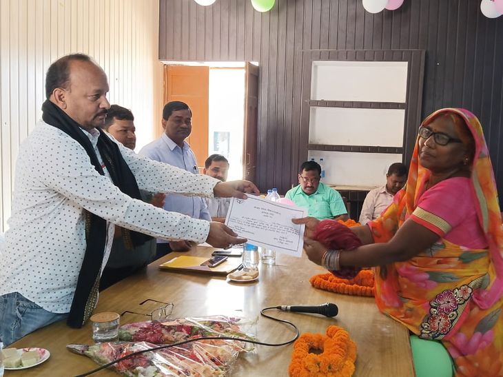 8 years of UP government: Special program in Ranipur | यूपी सरकार के 8 ...