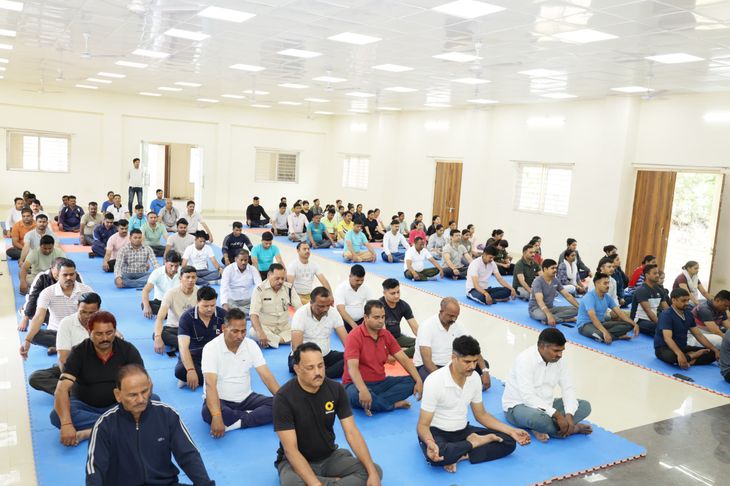 Meditate for a healthy and stress-free life: Dr. Sandeep | स्वस्थ व ...