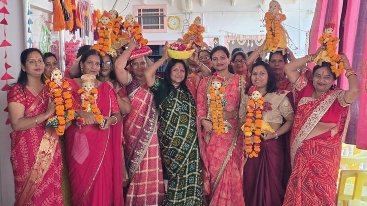Women came dressed up for Gangaur festival organised by Dadi Parivar ...